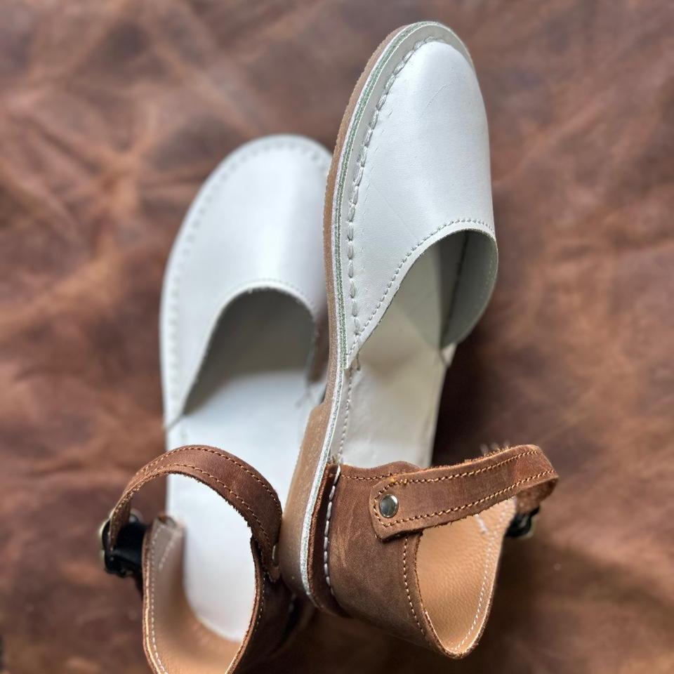 Nomad leather sandals - White | Tom Shoes Manufacturing cc